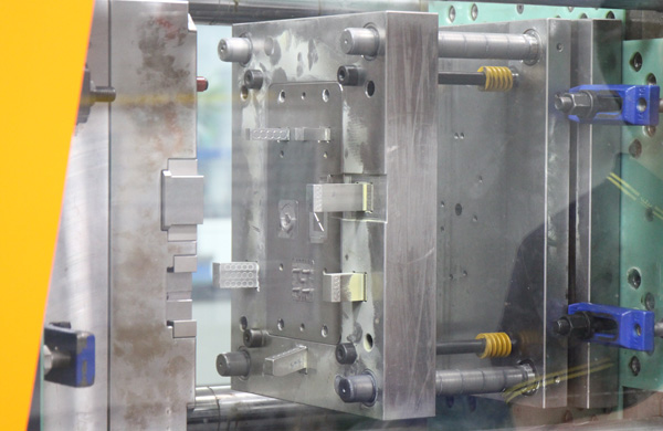 Solution to the problem of trapped air in injection molding ...