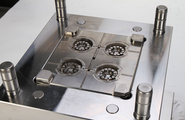 Injection Molding Process: Precise Control of Pressure Parameters ...