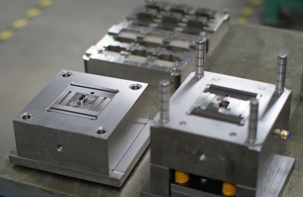 Overview of the basic structure of an injection mold - Customized ...