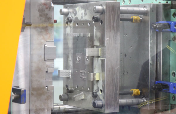 What Factors Need to be Considered in the Design of Draft Angle ...