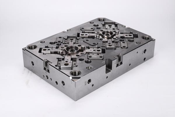 Optimization Strategies for the Strength and Rigidity of Plastic Molds ...